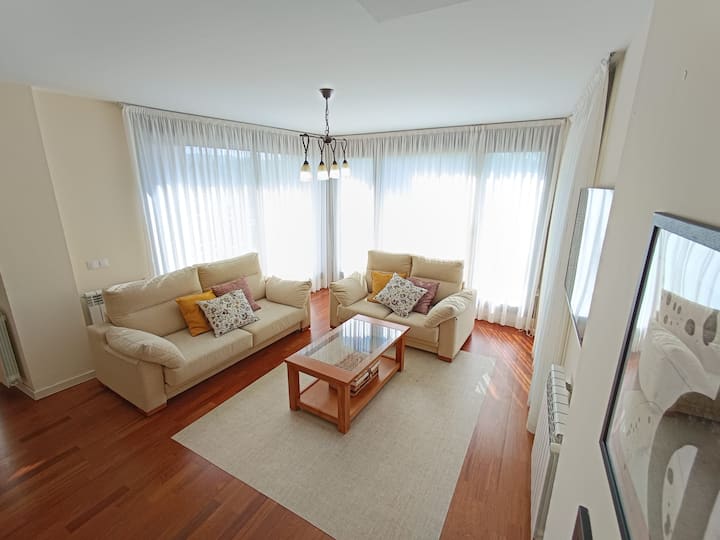 Las Margas Golf Chalet & Pirineos - Sabiñánigo