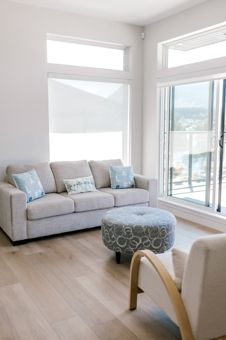Lake Retreat | Boat Slip | Private Beach | Sleep14 - Lake Cowichan