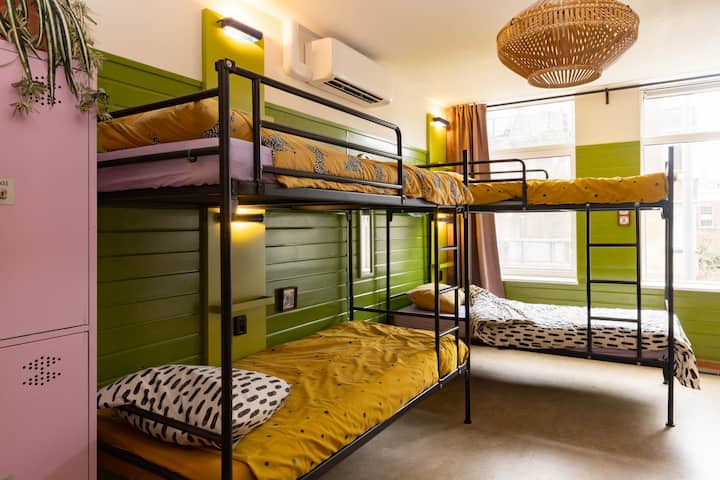 Boutique Hostel 12-bed Room - Rotterdam
