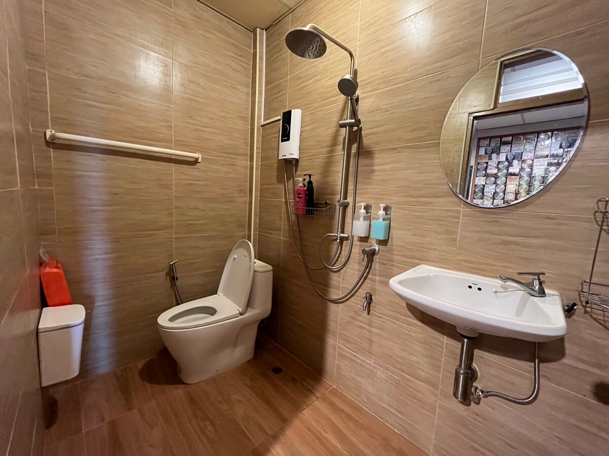 Lerchor Hostel : Room 3C - Airbnb