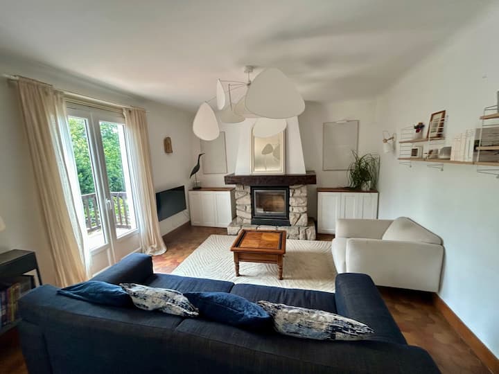 Maison Basque Traditionnelle Avec Piscine - Plage d'Hendaye