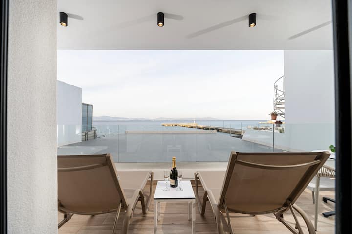 Soleluna 1 | On The Beach | Hot Tub | Smart Home - Kos