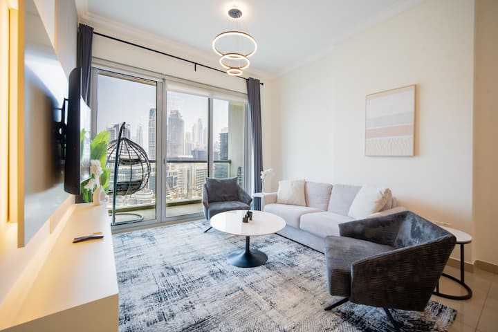 1br With Stunning Canal & Burj Views! - Dubai