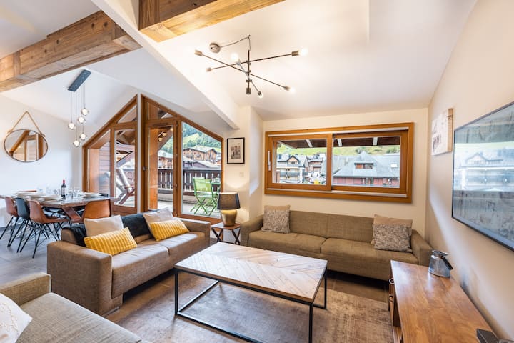 Slalom 35 - Central Morzine | The Great Escape - Morzine