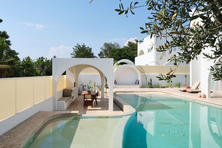 Villa Neox Heated Pool, Jacuzzi, Sauna & Minigolf - Ölüdeniz