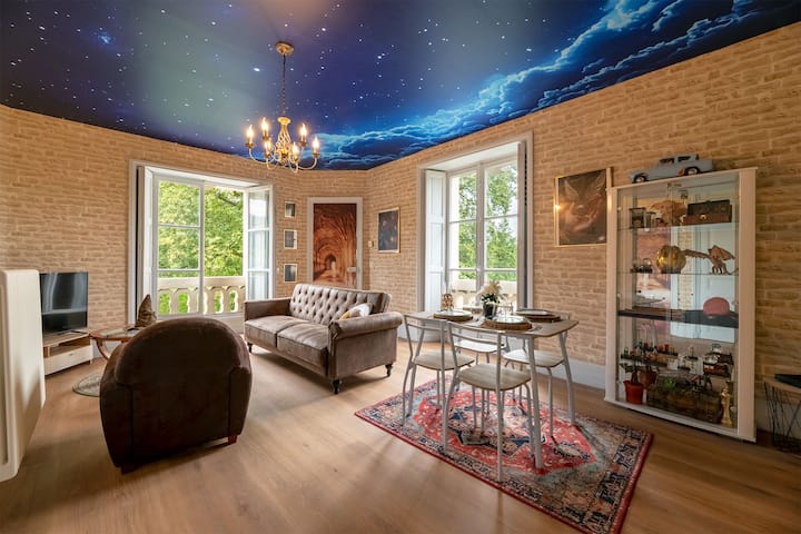 Appartement Féerique Au Château Des Sorciers &Spa - Boulazac