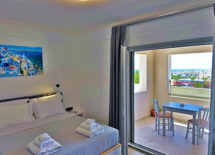 Lovely Hotel - Room 2, Sea View - Santorini