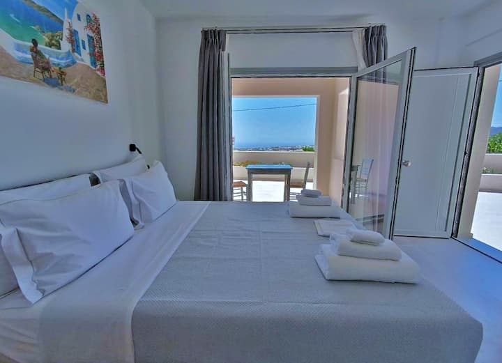 Lovely Hotel-room 3, Sea View - Santorini