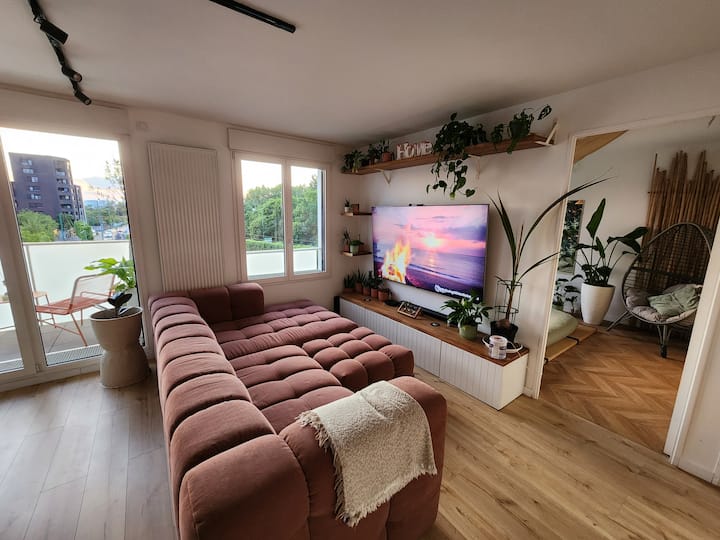 Duplex Balneo & Bureau Cdg/paris - Saint-Denis, France
