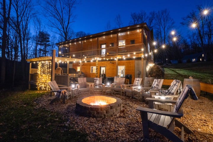 True Luxury | Sauna•jacuzzi•pizza Oven•speakeasy - Stanley, VA