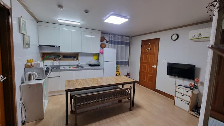J House Is Specialized For The Guests In Busan. - Busan