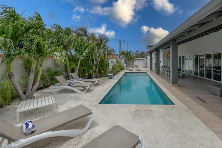 Villa Lua At Palm Beach - Aruba
