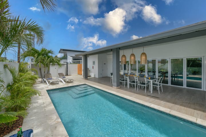 Villa Lua At Hotel Area Palm Beach - Aruba