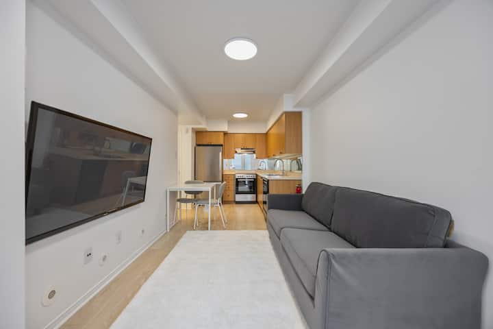 Stylish 1 Bedroom 1 Bath Townhouse Condo Markham. - Markham