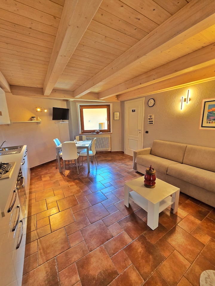 Alloggio Di Design, Parcheggio, Wi-fi - Tv Led - Cogne