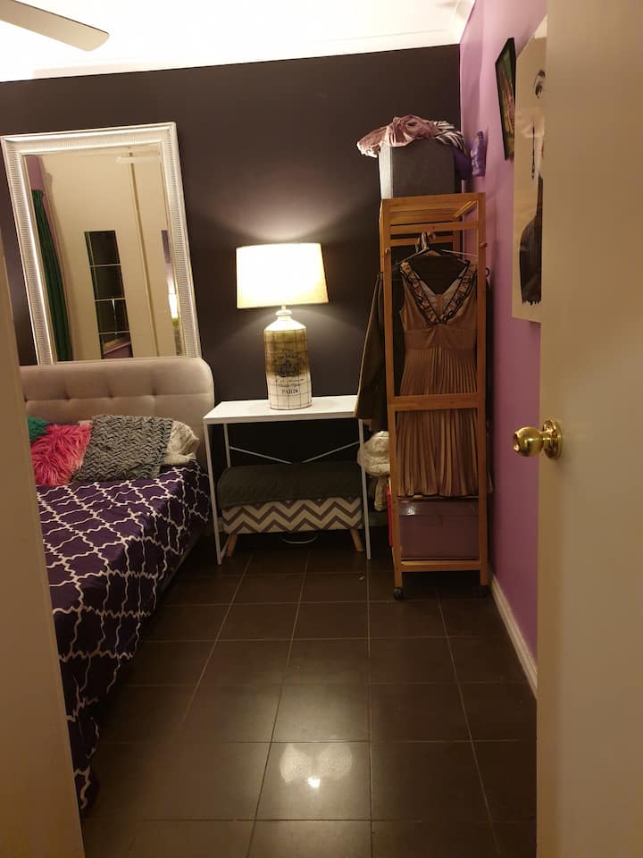 Fun Place 4 Women, A Room In Our Home. - Adelaide