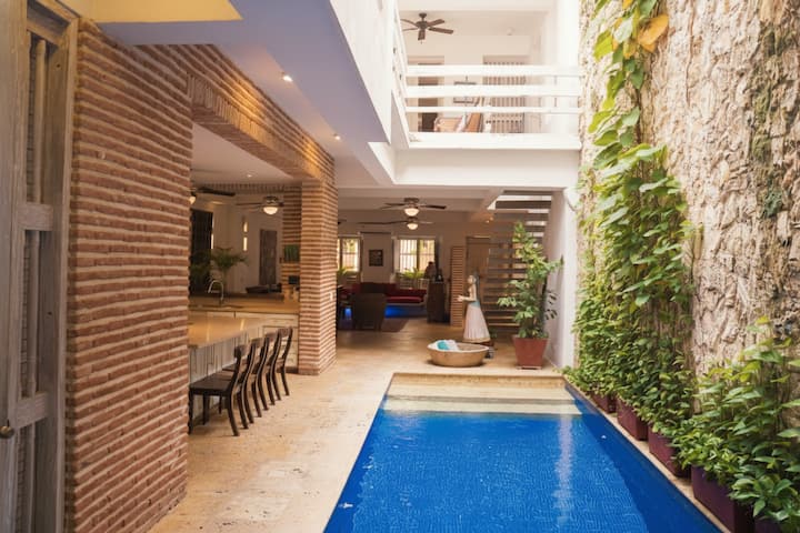 Best Location; 4br House W/ Large Pool /Butler - Cartagena