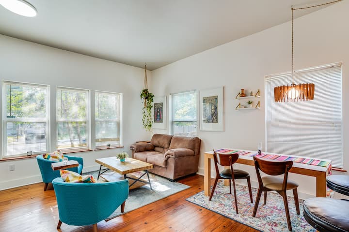 Cute Austin Home With Fenced Yard! - Austin