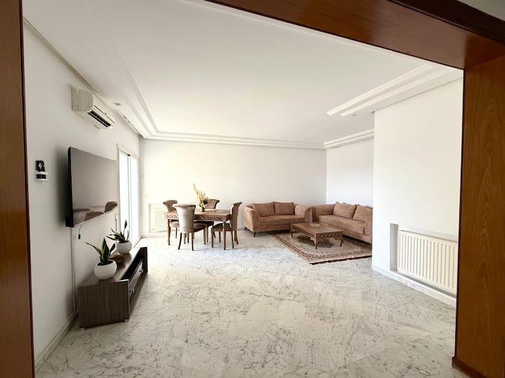 Ennasr Penthouse - Vue - 3 Chambres+ Grand Salon - Túnez