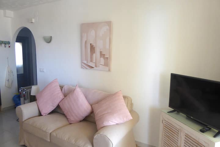 2 Bedroom Apartment-sea View And Free Parking - Calp