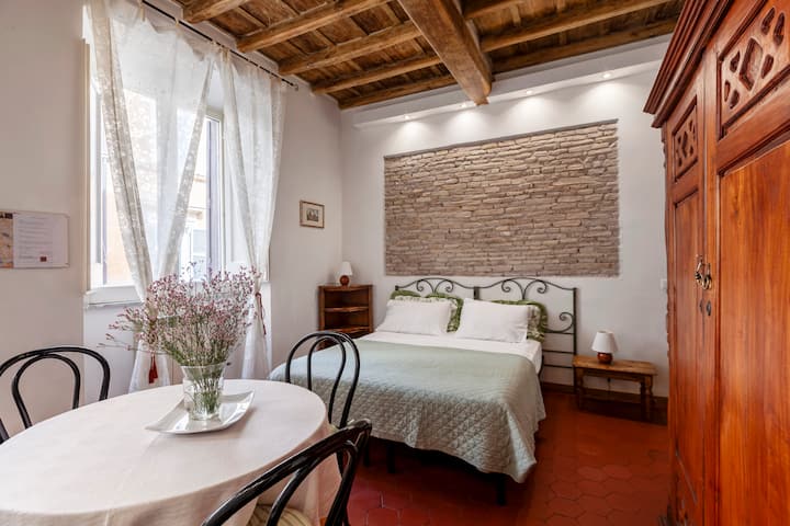 Charming Apt Near Piazza Navona, Wifi, Netflix,ac - Rome