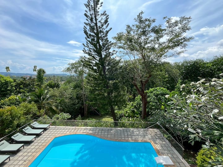 Thara Bayview Villa - Sleeps Up To 13 - Ao Nang