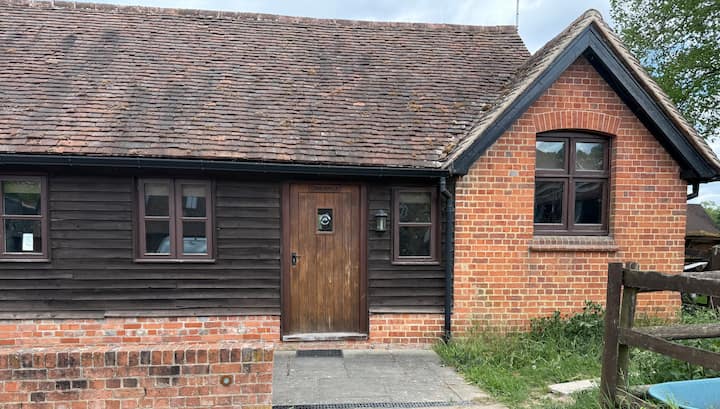 Crab Apple Cottage - Wallingford