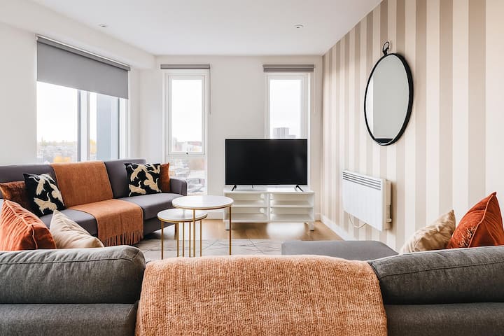 Designer Penthouse In Manchester With Parking - Manchester