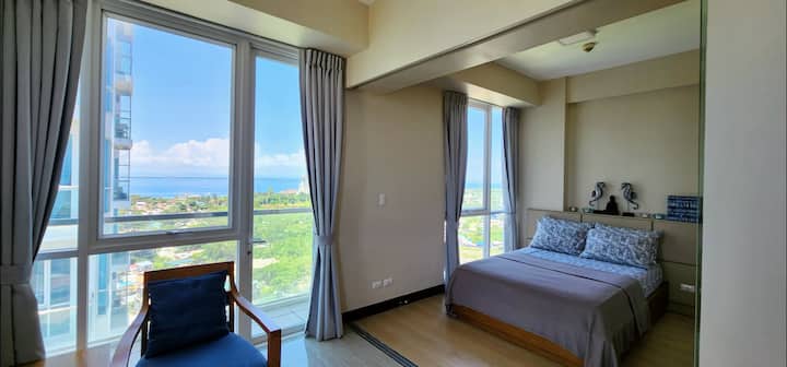 Your Mactan ~Ocean View Crib -