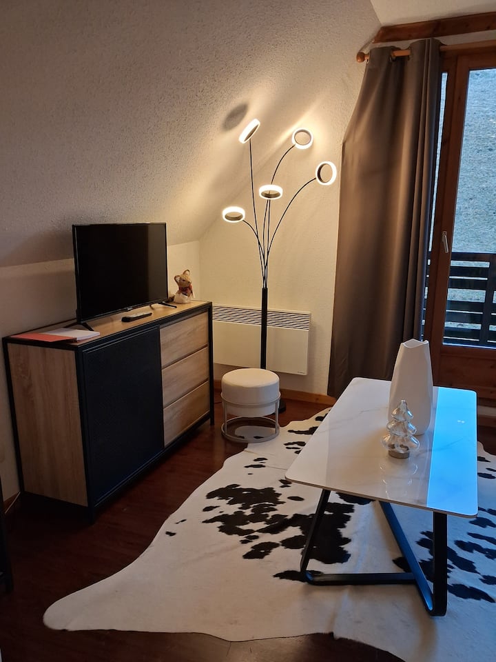 Le 452c Appartement Spacieux, Piscine Chauffée - Lac de Bourdouze