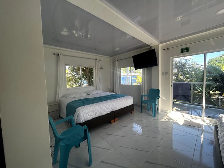 Hippies Place Cozy Island Getaway Ac, Wifi & 4g - Isla de Providencia, Colombia