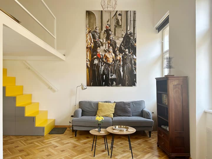 Bright Central Budapest Artist Loft With Terrace - Budapest