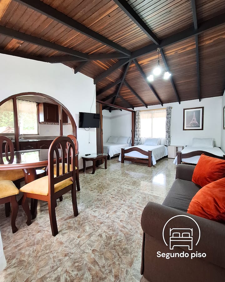 Villa con piscina, cerca del Parque del Café - Apartamentos en alquiler ...