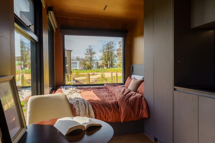 Autra Chardonnay • Sauna • Vineyard Views - The Barossa Council