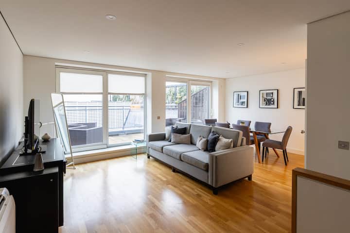 Native Marylebone Lane, Three Bedroom Apartment - London, UK