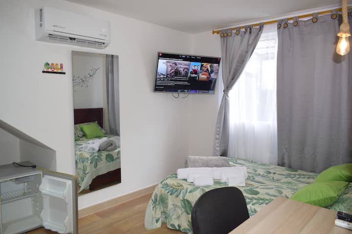Fanny's Home, 400 Mbps Wifi, A/c, Hotwater, Laundr - Cali