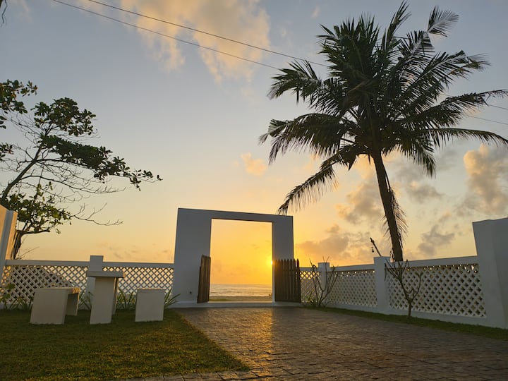 Frame - Beach Facing Suite - Alappuzha