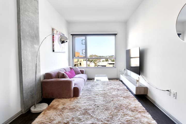 Modern 2br, Walkoffame, Freeparking, Pool, Hottube - Beverly Hills, CA