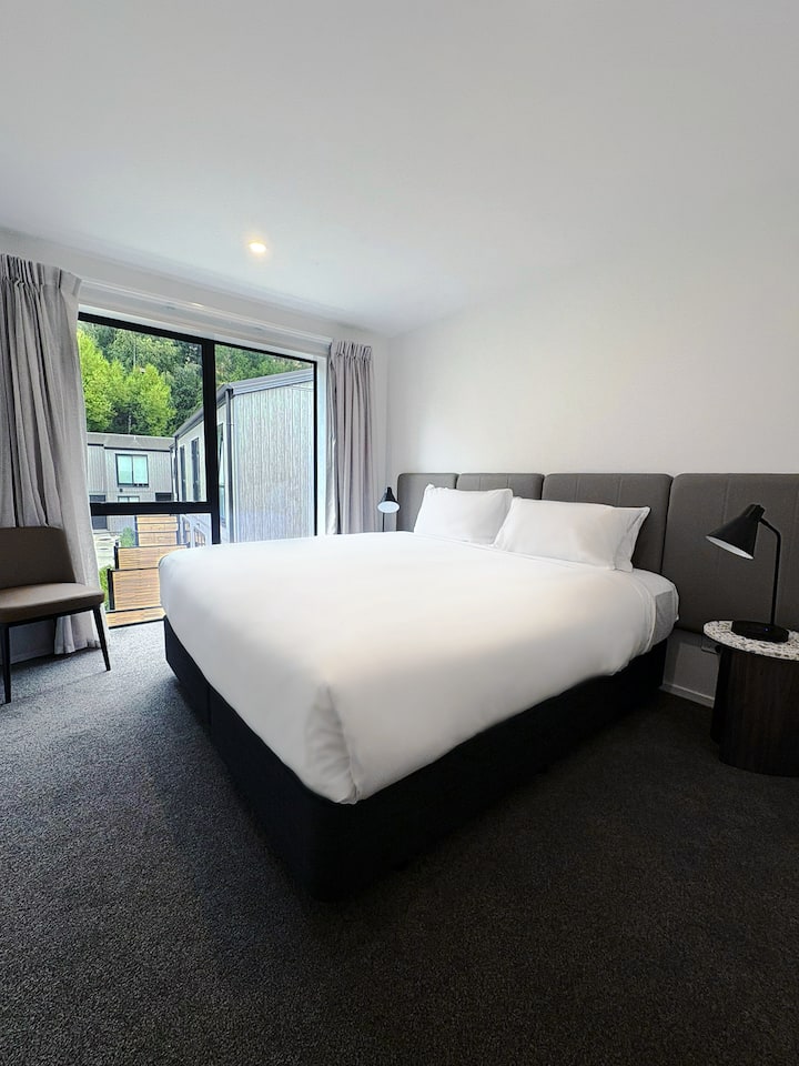 Two Bedroom Apartment - Coronet Peak - Queenstown, New Zealand