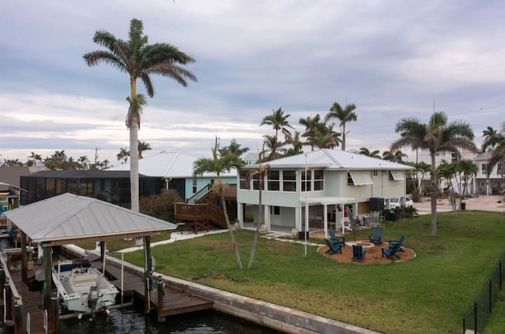 Salty Rita - Sanibel, FL