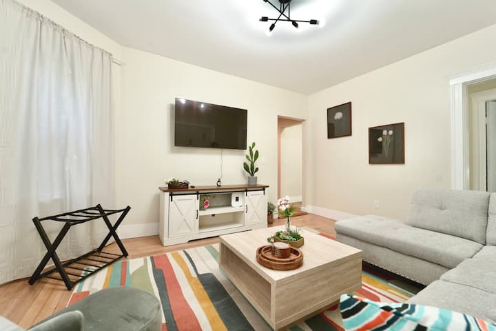 Cozy 4bd/2ba Near Boston-encore-t-station & Diners - Massachusetts