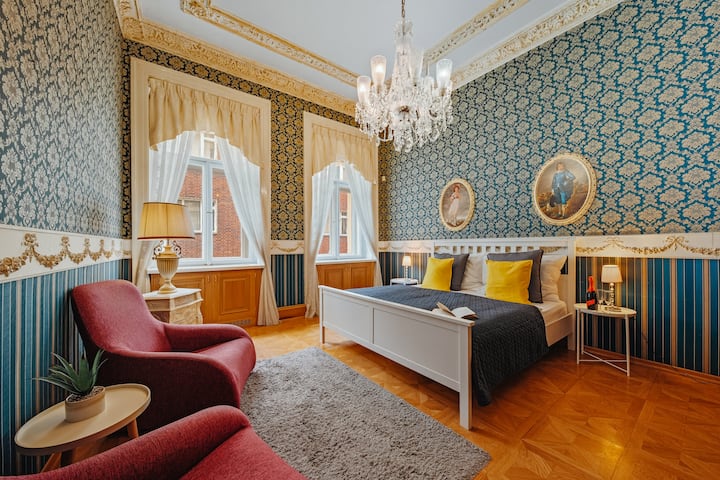 Central Historic Royal 4bd With Billiard - Prága