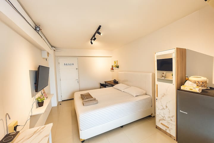 Bassura Mall Access Stylish Studio - Indonesia