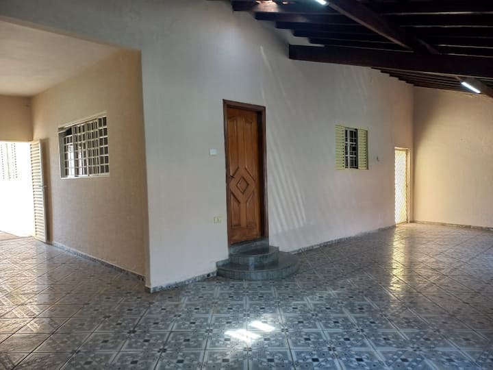 Amplo Espaço Para Sua Estadia. - Uberlândia