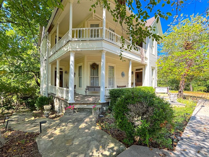 Lotus Suite- The Lotus House - Eureka Springs, AR