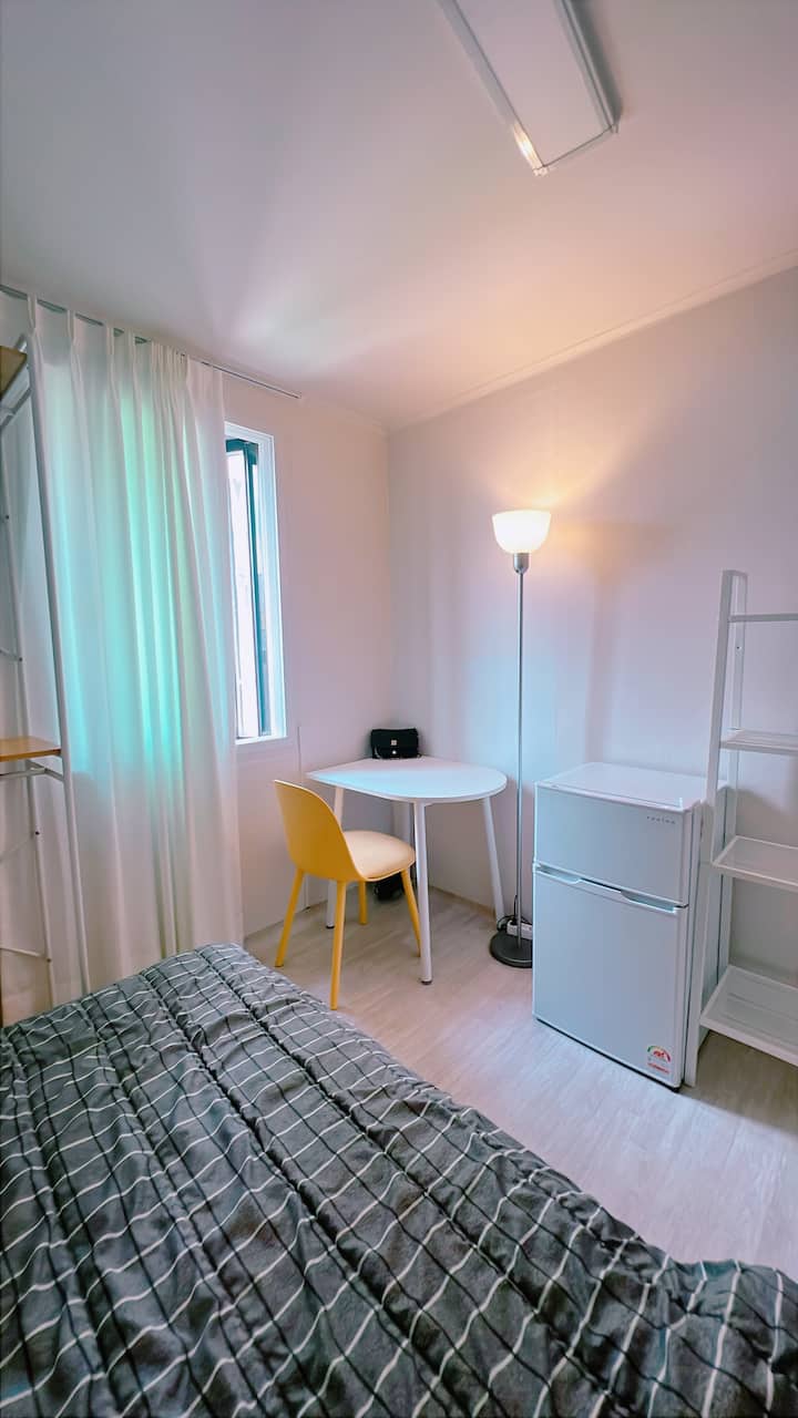 지하철역10초/강남15분/1인/전용욕실/루프탑/장기할인 - Seoul