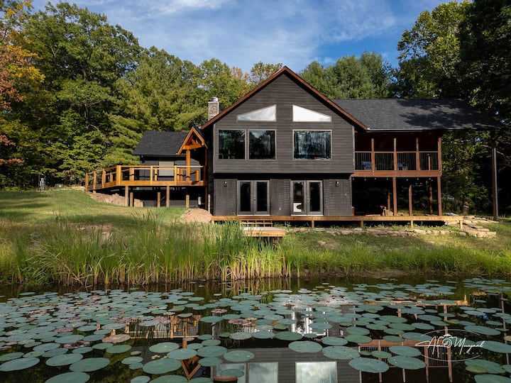 Plum Creek Lodge | Rustic Luxury Retreat - Brown County, IN