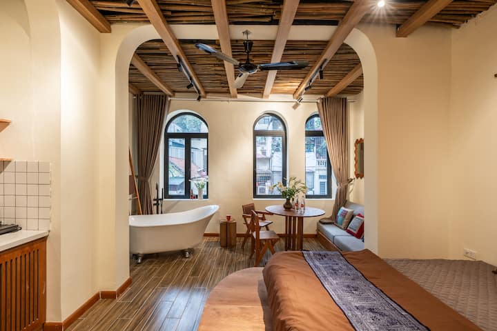 Uc Apartment-whole Building-15 Br-old Quarter-café - China