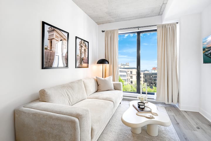 Charming Champs - ÉLysées In Old Mtl - Montréal, QC