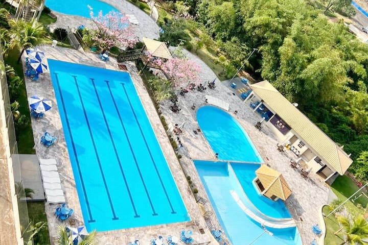 Suíte Golden Dolphin Express + 3 Parques Aquáticos - Caldas Novas